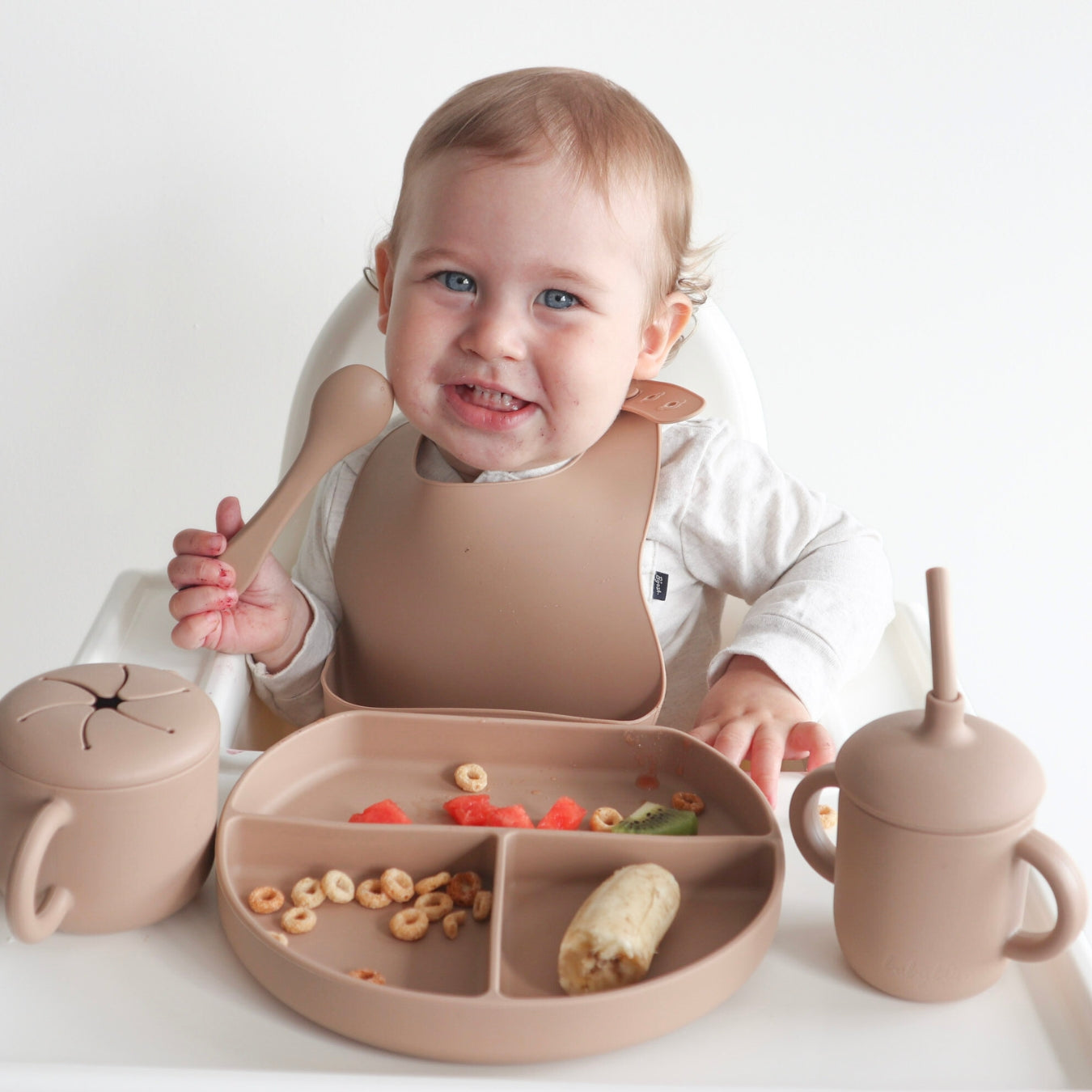 Baby Led Weaning: A Gentle Approach to Starting Solids – Baby Bliss